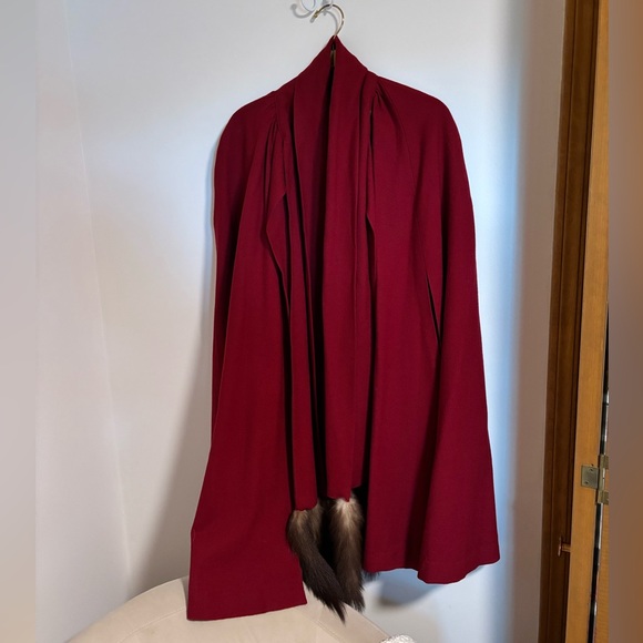 C’est Simone | Jackets & Coats | Vintage Cest Simone Elegant Red Cape ...